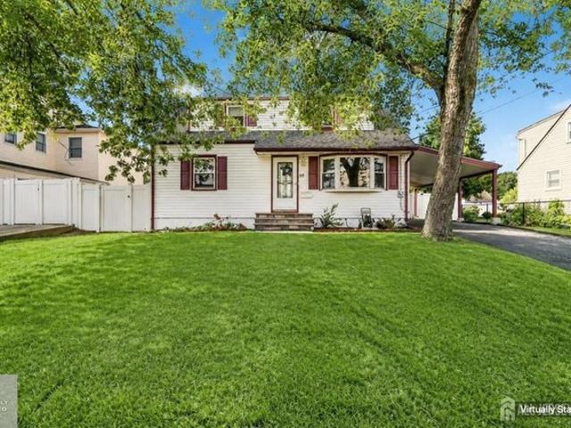 65 Hilliard Rd, Old Bridge, NJ 08857