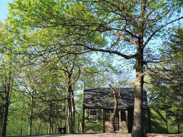 65 Hilltop Dr, Mound City, KS 66056