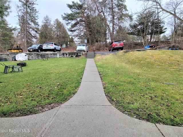 65 Hudson Ave, Chatham, NY 12037 | MLS #20261 | Compass