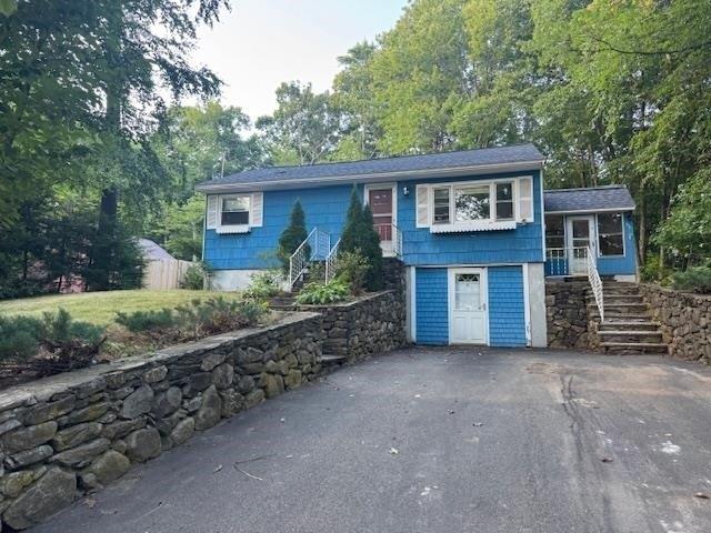65 Langford Rd, Raymond, NH 03077
