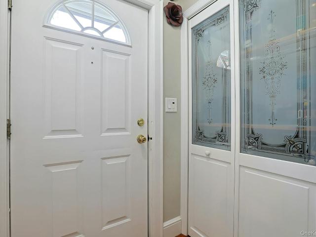 65 Laurel Place