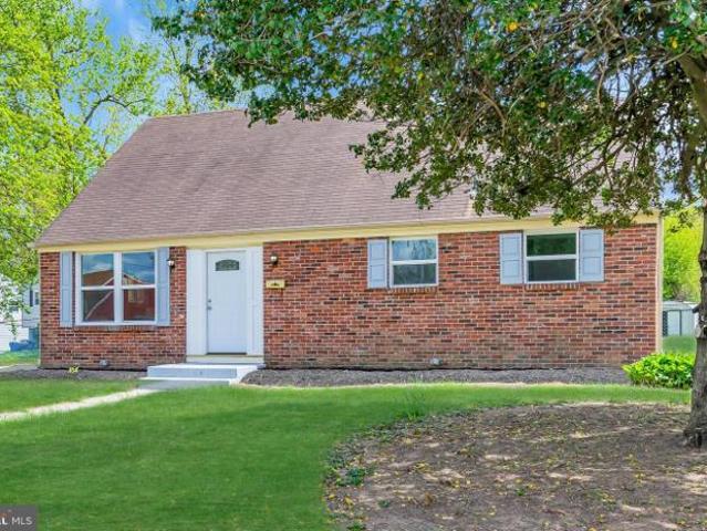 65 Linden Rd, Burlington, NJ 08016