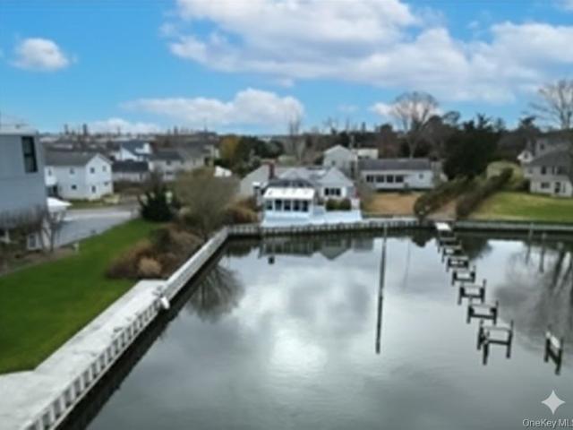 65 Little Pine Ln, East Quogue, NY 11942 | MLS #940982 | Compass