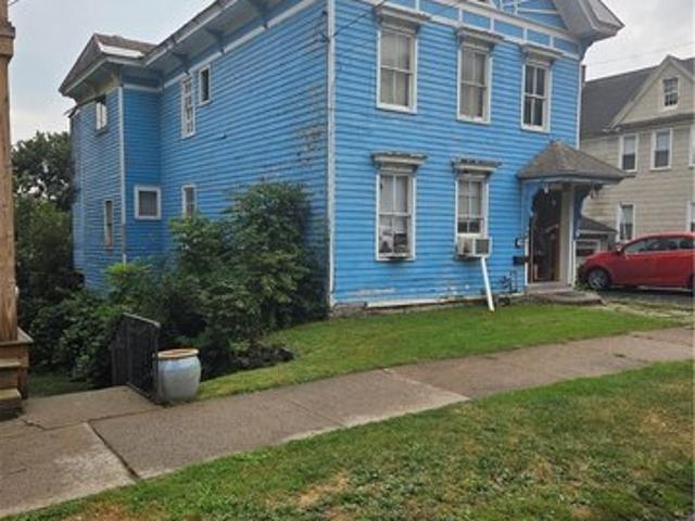 65 Loomis St, Little Falls, NY 13365