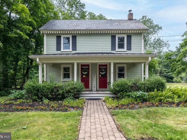 65 Mathews Ave, Doylestown, PA 18901