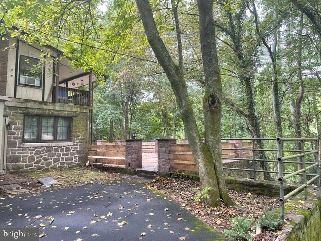 65 Meadow Glen Lane
