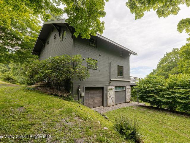 65 Meadow Lane