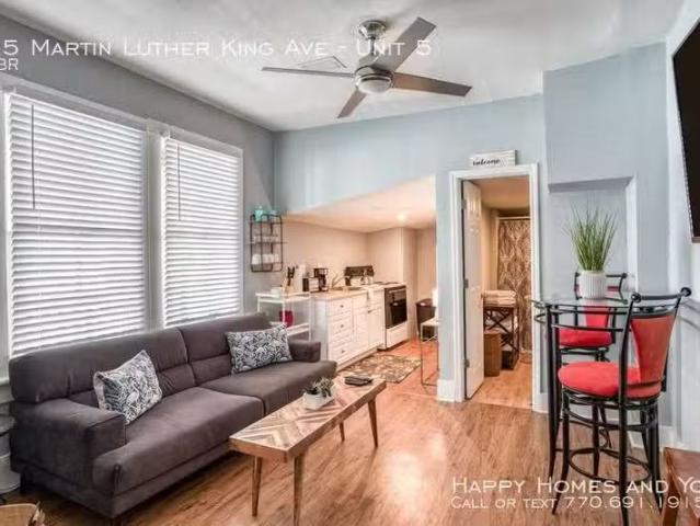 65 MLK Unit 5 65 Martin Luther King Ave #5