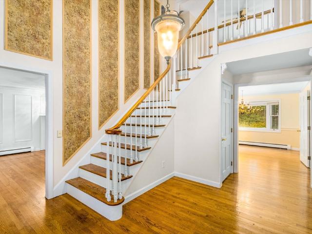 65 Oakmont Rd
