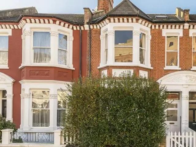 65 Pennard Road, London, W12 8DS, United Kingdom | 3 bed apartment for rent #138513270 | Rentberry
