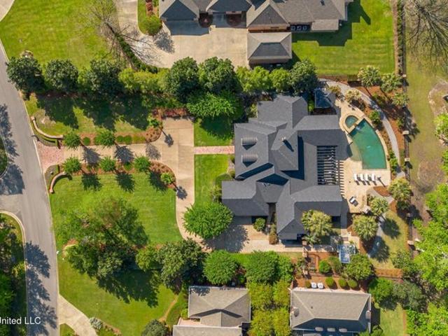 65 Pecan Acres, Hattiesburg, MS 39402