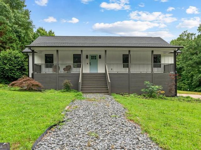 65 Pine Dr, Hogansville, GA 30230