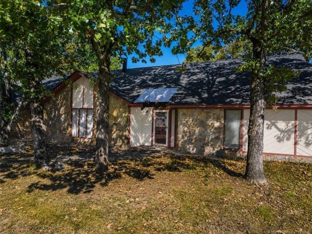 65 Pickle Ln, Heavener, OK 74937