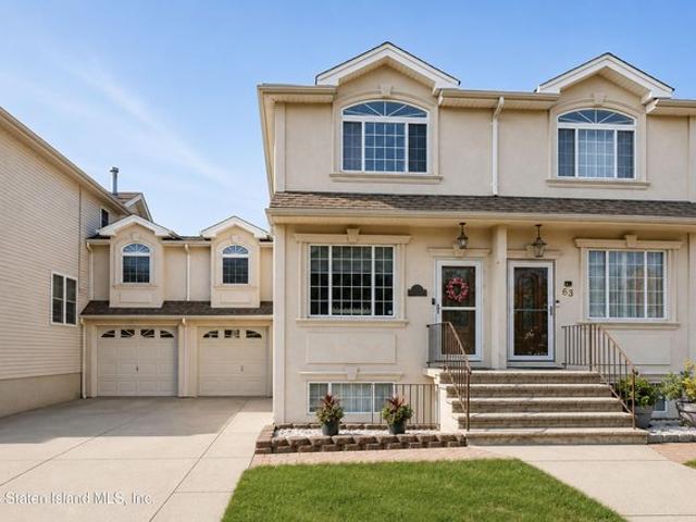 65 Pond St, Staten Island, NY 10309