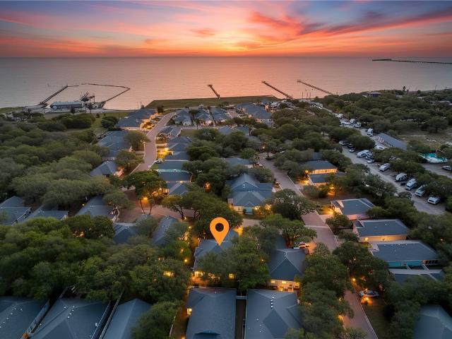 65 Primrose Dr, Rockport, TX 78382 | MLS #475868
