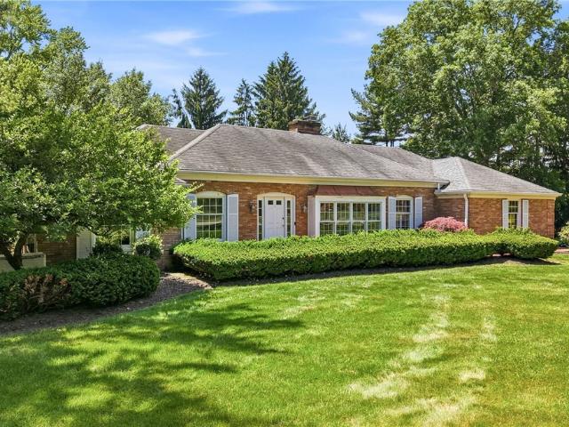 65 Redfern Drive