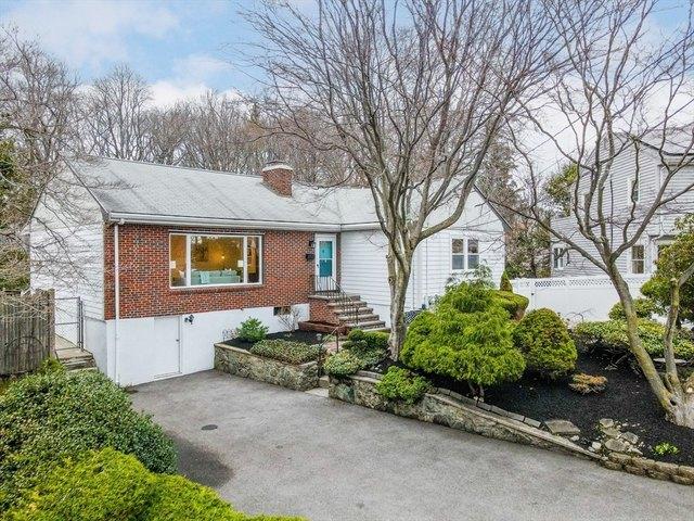 65 Ripley Rd, Medford, MA 02155