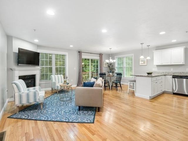 65 River Point Dr Unit 65, Ipswich, MA 01938