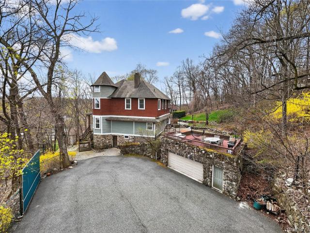 65 Rockledge Drive
