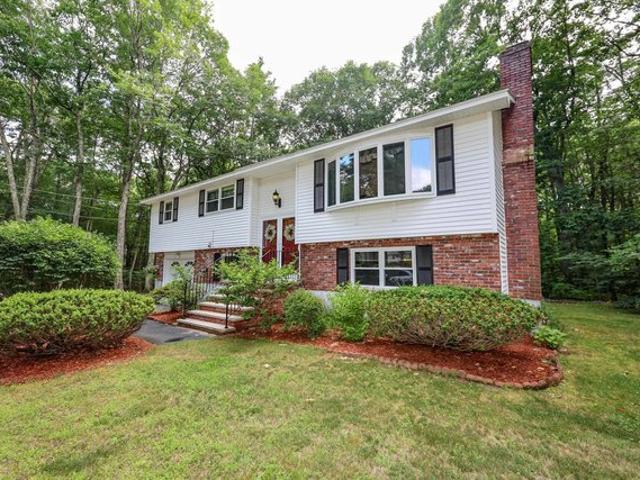 65 Shannon Rd, Salem, NH 03079