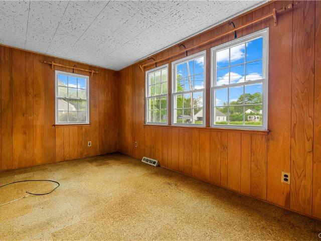 65 Sherrill Ln, New Hartford, NY 13413 | MLS #S1671