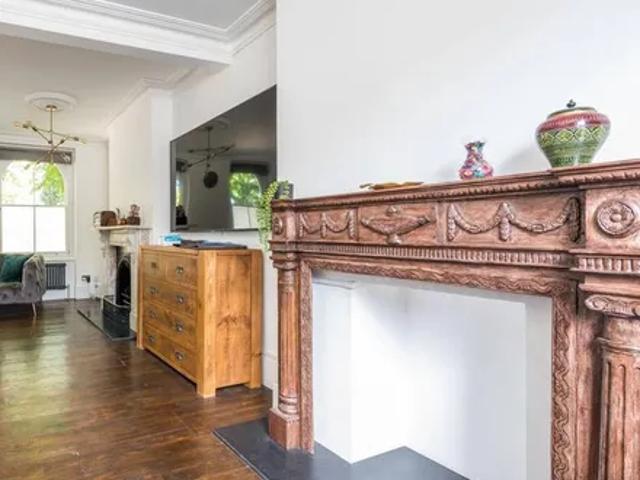 65 Sidney Street, St. George in the East, London, E1 2EU, United Kingdom | 3 bed house for rent #140800528 | Rentberry