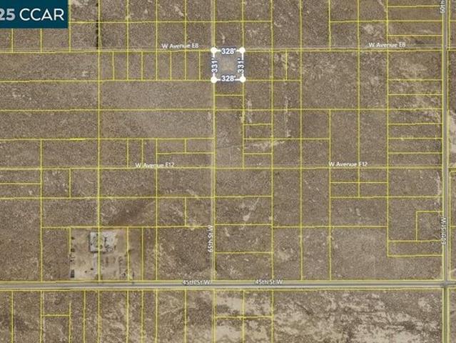 65 St W E and Ave, Lancaster, CA 93536