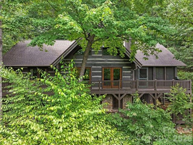65 Sugar Maple Dr, Mills River, NC 28759