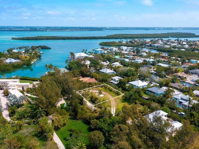 6604 Gulf of Mexico Dr, Longboat Key, FL 34228 | MLS #A4679 | Compass