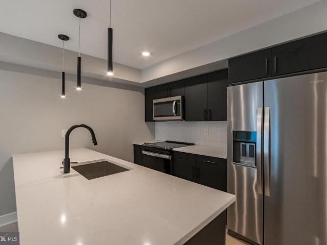 6604 Ridge Avenue # 404