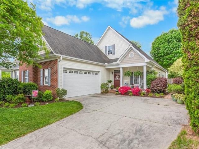 6604 Springfield Village Ln, Clemmons, NC 27012
