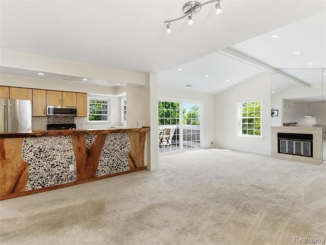 6605 Firestone Court