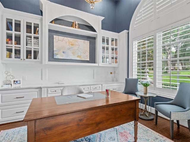 6605 Wood Hollow Court