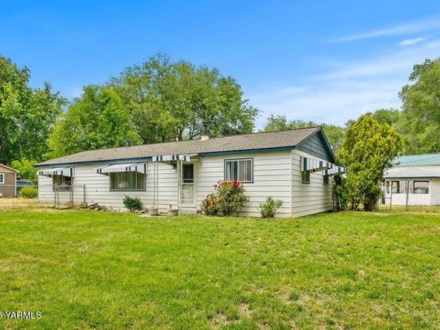 6605 Woolsey Rd, Yakima, WA 98903
