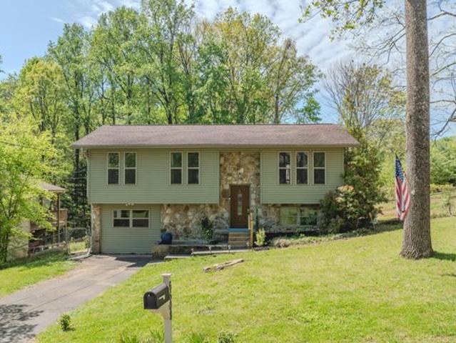 6608 Rock Bridge Ln, Knoxville, TN 37921