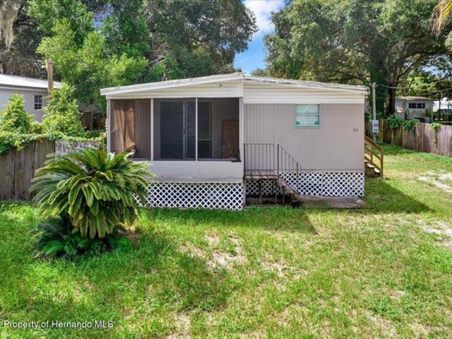 6608 Celeste Ln, New Port Richey, FL 34653