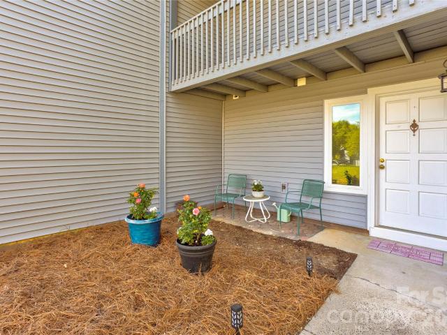6608 Point Comfort Lane