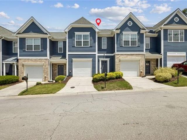 6608 Splashwater Dr, Flowery Branch, GA 30542
