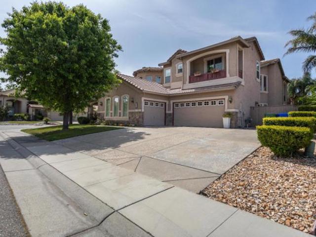 6608 Tronzano Way, Elk Grove, CA 95757