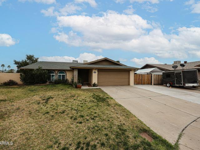 6608 W Mercer Ln, Glendale, AZ 85304 | MLS #6995 | Compass