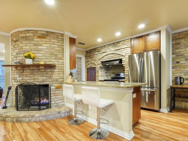 6600 and 6602 Southpoint St, San Antonio, TX 78229