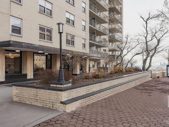 6600 Blvd East # 10K