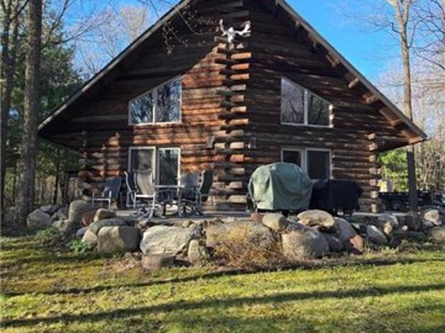 6600 Canary Rd NW, Royalton, MN 56373