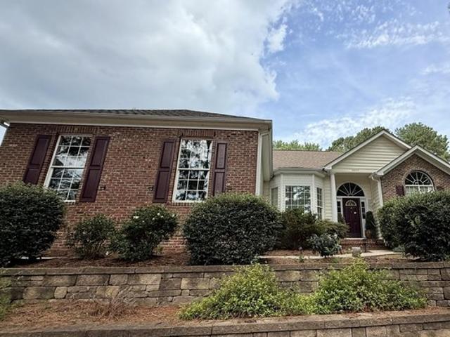 6600 Glen Forrest Dr, Chapel Hill, NC 27517