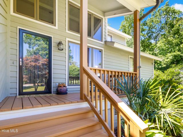 6600 Lyonia Court
