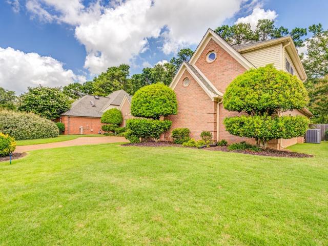 6600 quail pointe cir n