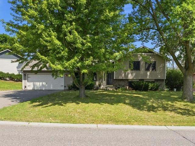 6600 Stratford Rd, Woodbury, MN 55125