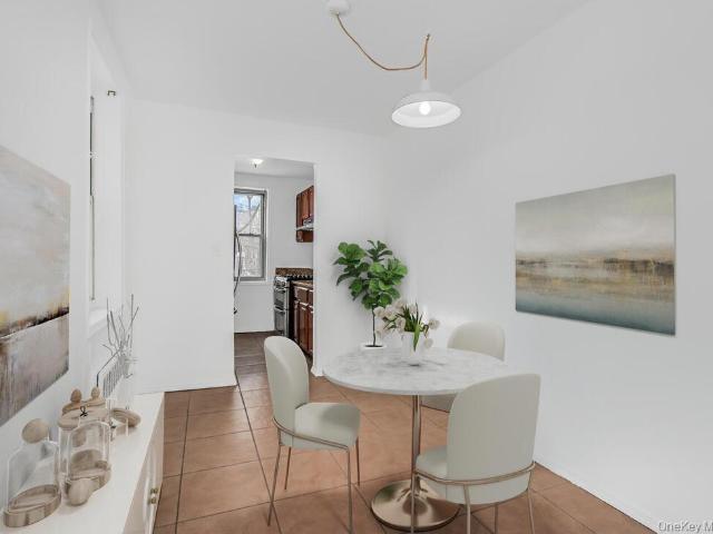 6601 Broadway 6i
