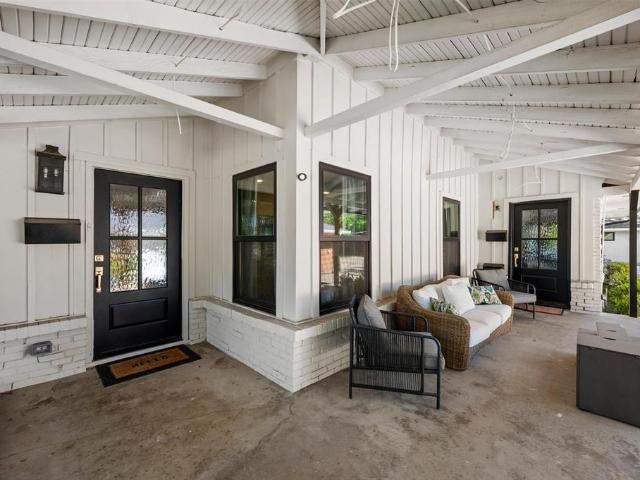 6601 E Mockingbird Lane