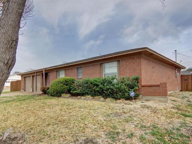 6601 Westrock Dr, Fort Worth, TX 76133 | MLS #21241 | Compass